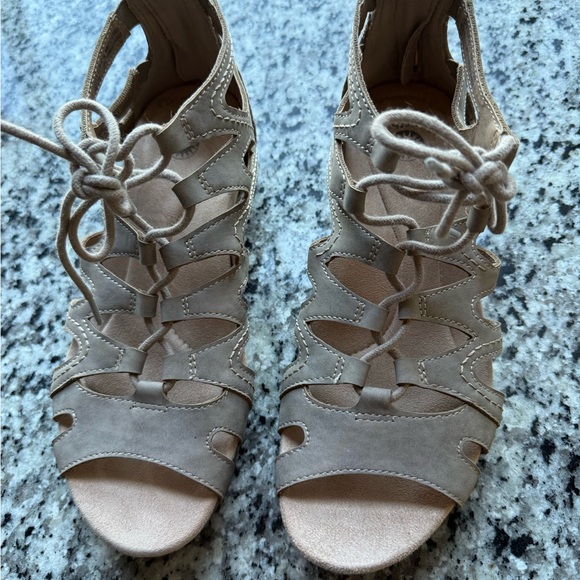 Earth Spirit | Shoes | Earth Spirit Gladiator Sandals Kendra Taupe ...